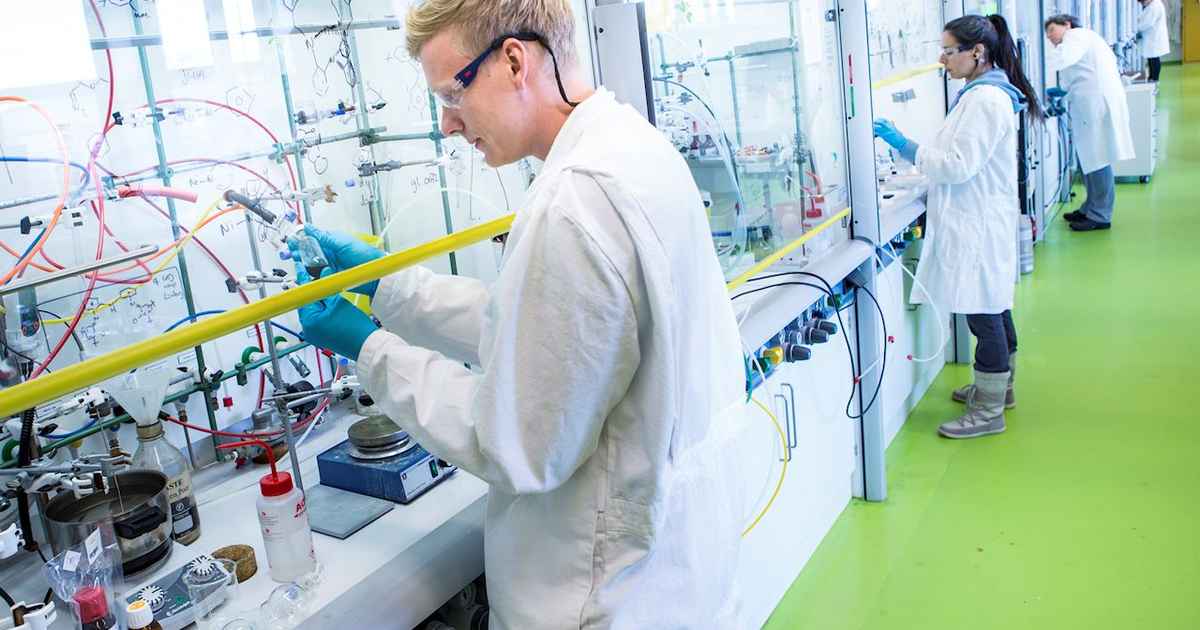 SusChem at the UvA - Sustainable Chemistry - University of Amsterdam
